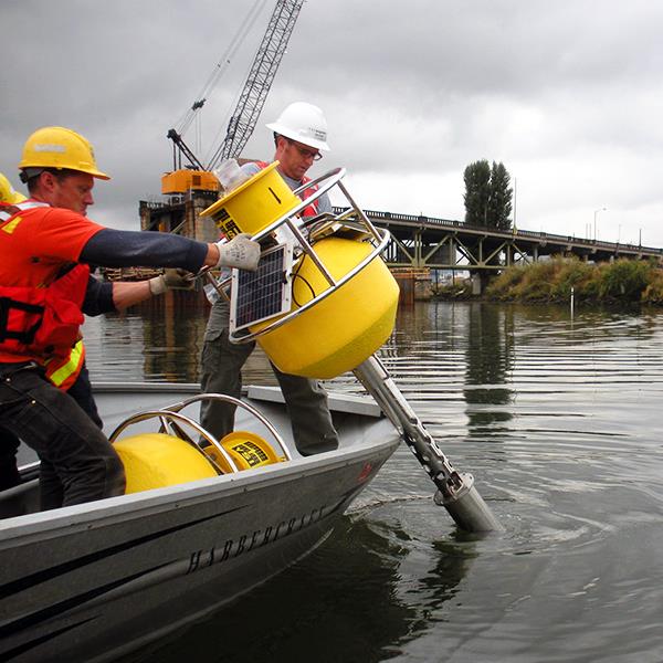 Remote Water Quality Data Harbor Buoy | ysi.com